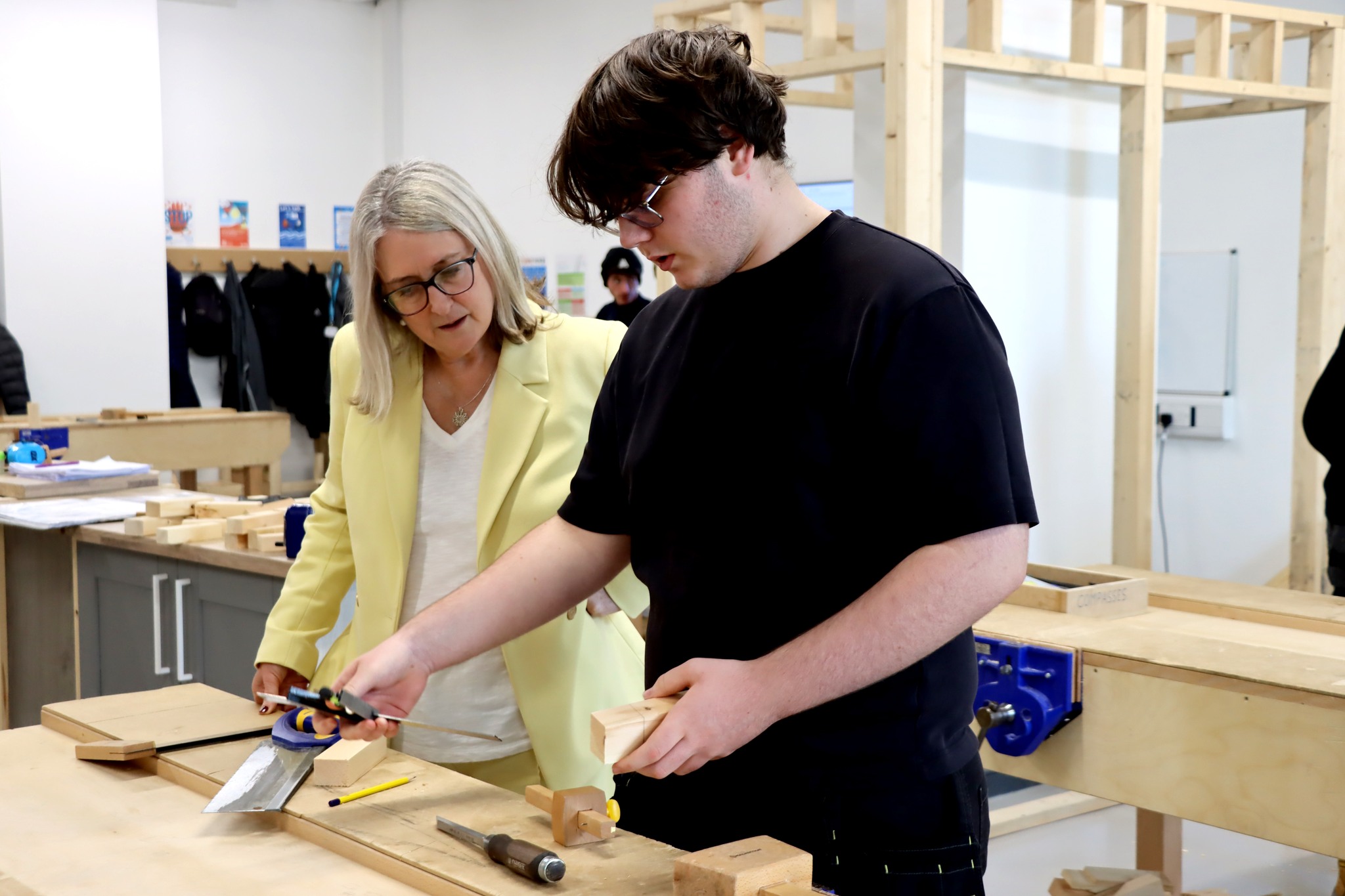 Baroness Jacqui Smith Minister of Skills visits Southport College ...