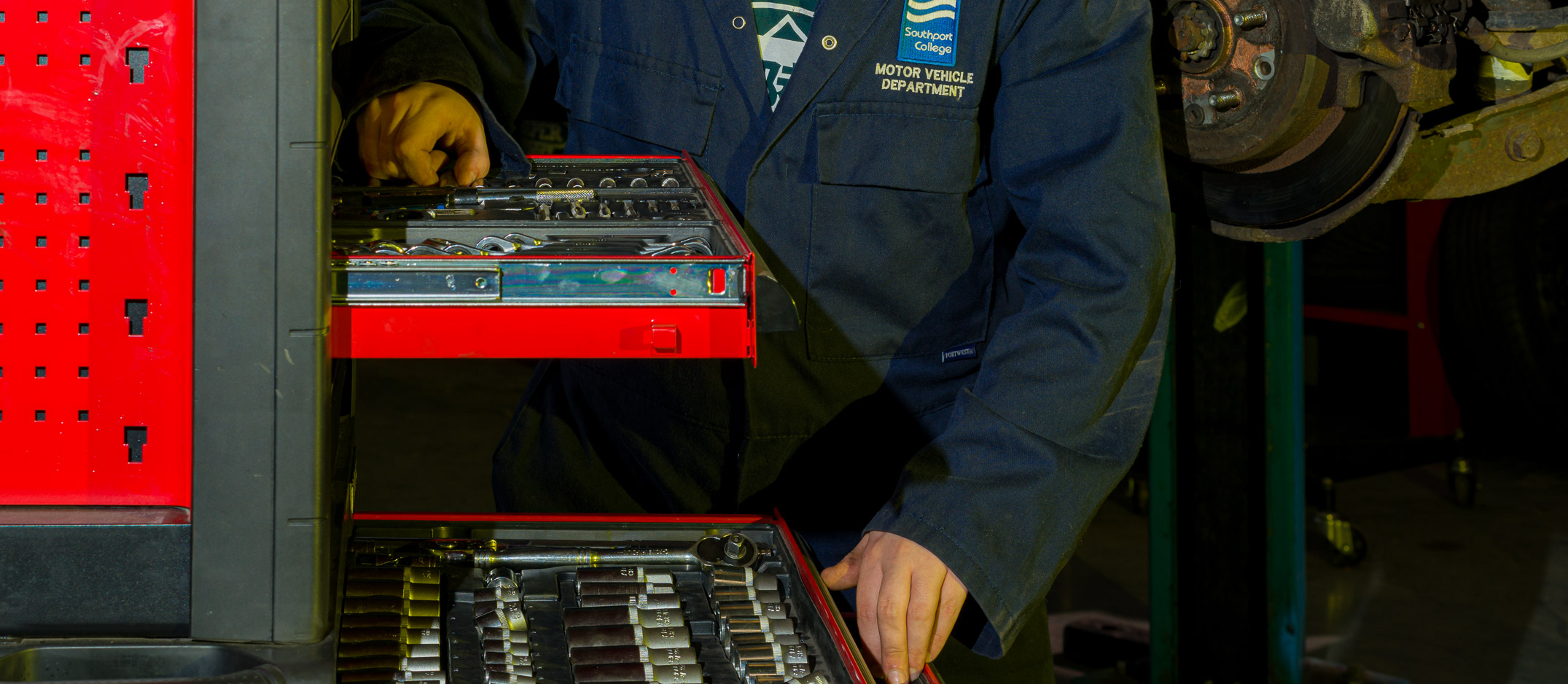 MOTOR VEHICLE LEVEL 1 / FULL TIME | Southport College, Southport